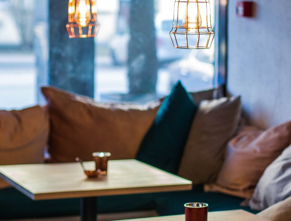 Tips For Conducting Off-Site Interviews | Rezoomo.com